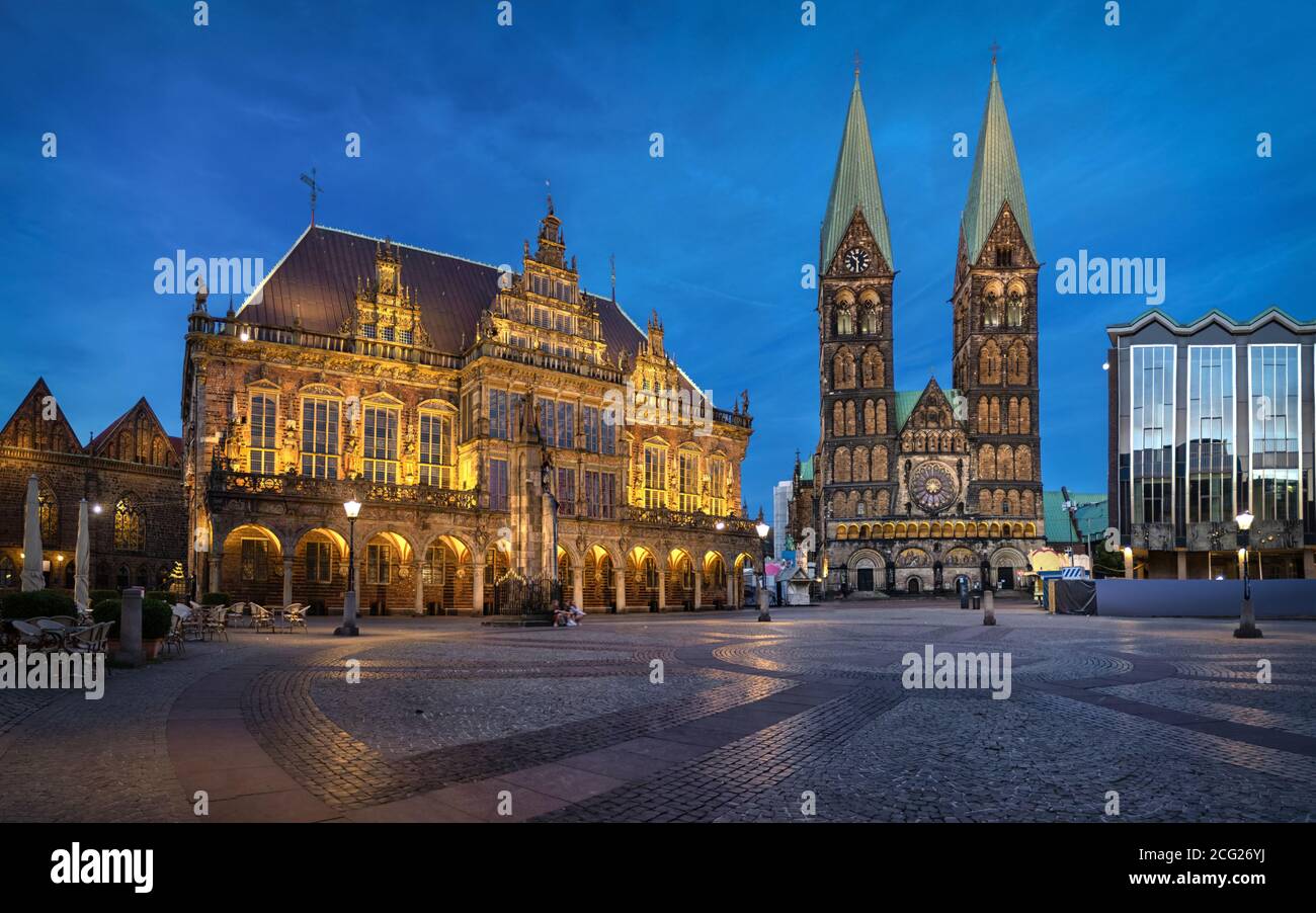 Market square with town hall and st peter cathedral hi-res stock ...