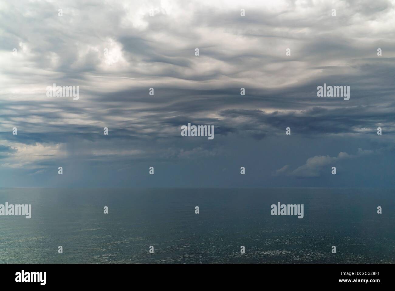 Strong cloud formation hi-res stock photography and images - Alamy