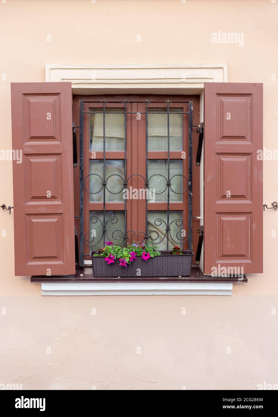 Beige walls hi-res stock photography and images - Alamy