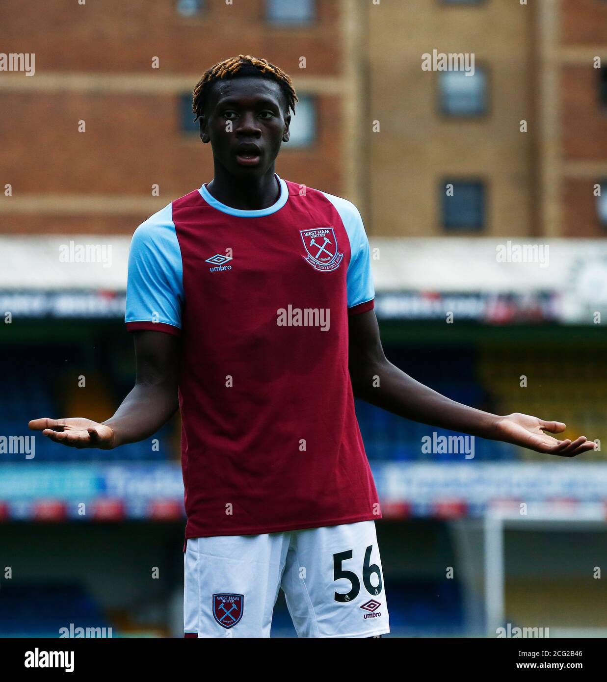 Emmanuel longelo of west ham united u21 hi-res stock photography and ...