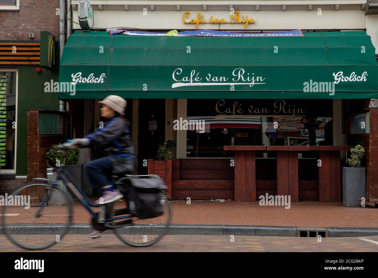 NIJMEGEN: 09-09-2020, School SSGN and bar Van Rijn in Nijmegen are ...