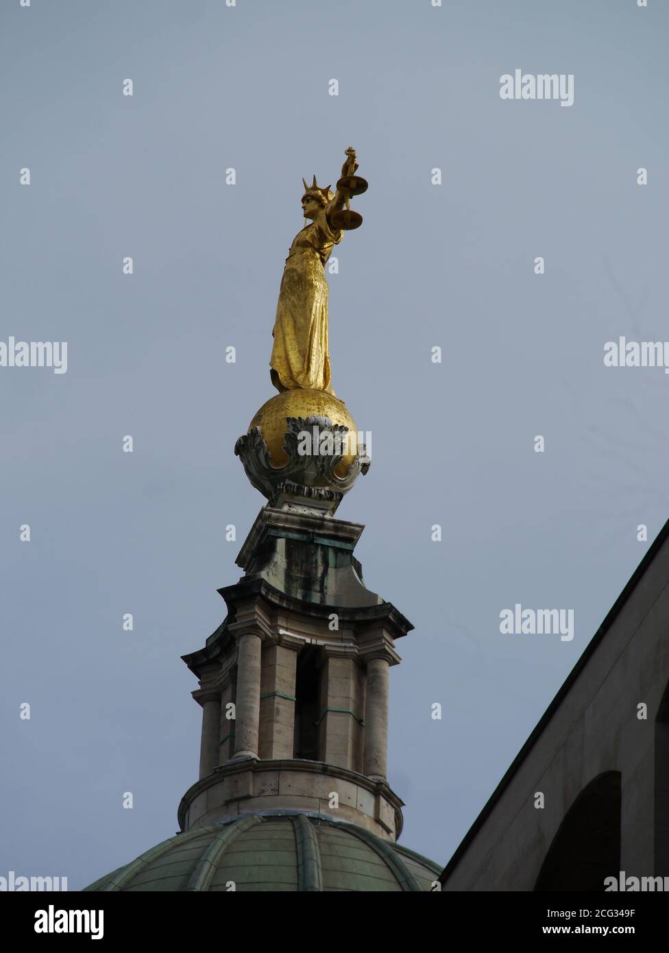 London, UK - September 7 2020: Criminal Court of Justice statue showing ...