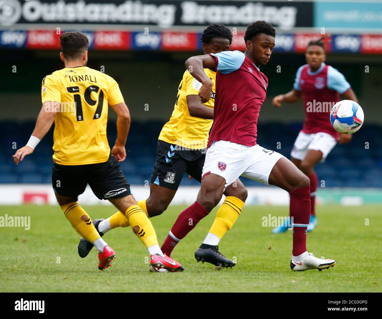Sean adarkwa of west ham united u21 hi-res stock photography and images ...