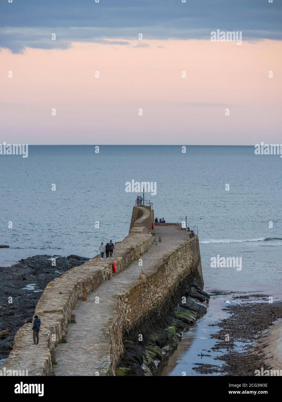 St Andrews Pier, Dusk, St Andrews Harbour, Harbour Wall, St Andrews ...