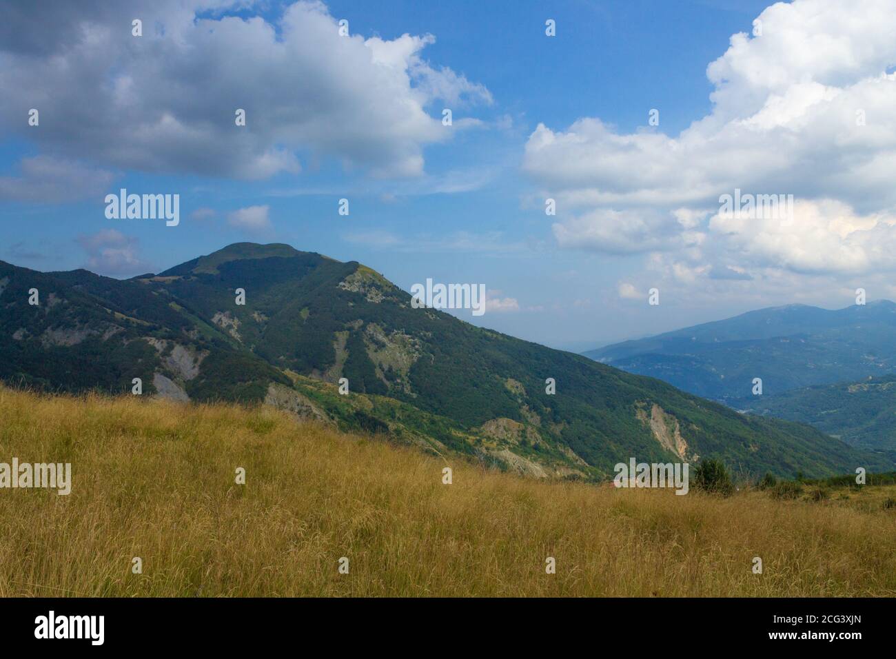 Tuscan emilian apennines hi-res stock photography and images - Alamy