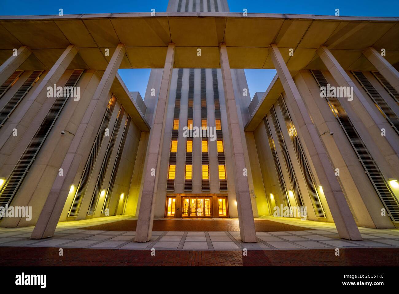Night photo Florida State Capitol Building in Tallahassee FL Stock ...