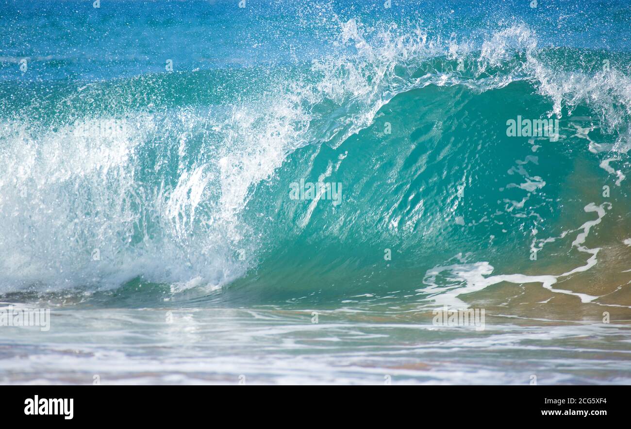 Blue ocean wave hi-res stock photography and images - Alamy