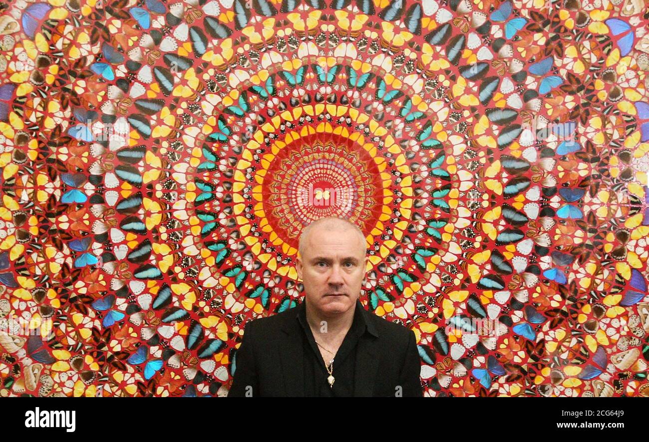 Artist Damien Hirst with his work 'I Am Become Death, Shatterer of ...