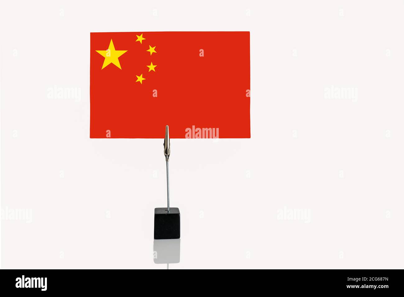 Peoples Republic of China minature flag mounted in cube base in ...