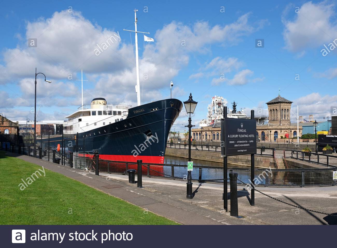 Alexandra docks hi-res stock photography and images - Alamy