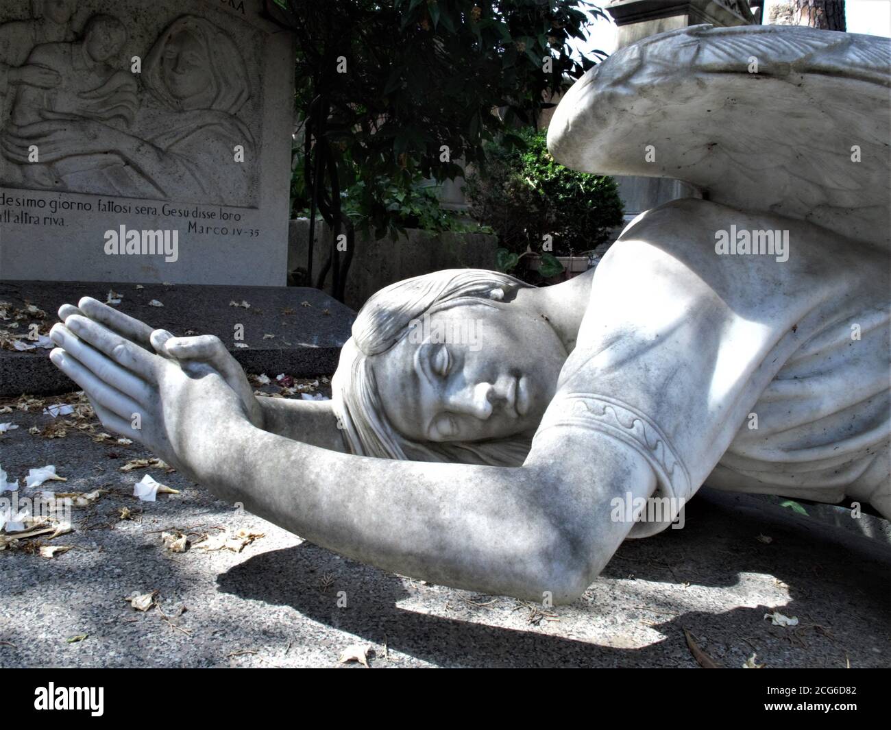 NON CATHOLIC CEMETERY WHERE ARTISTS,WRITERS,SCHOLARS,POETS AND ...