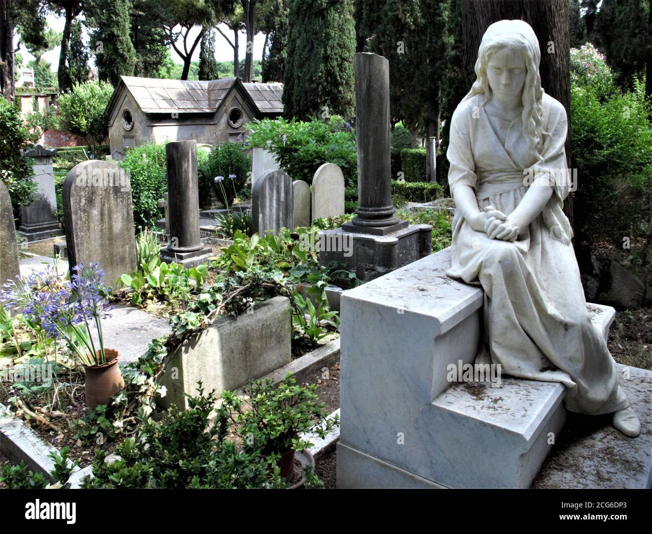 NON CATHOLIC CEMETERY WHERE ARTISTS,WRITERS,SCHOLARS,POETS AND ...