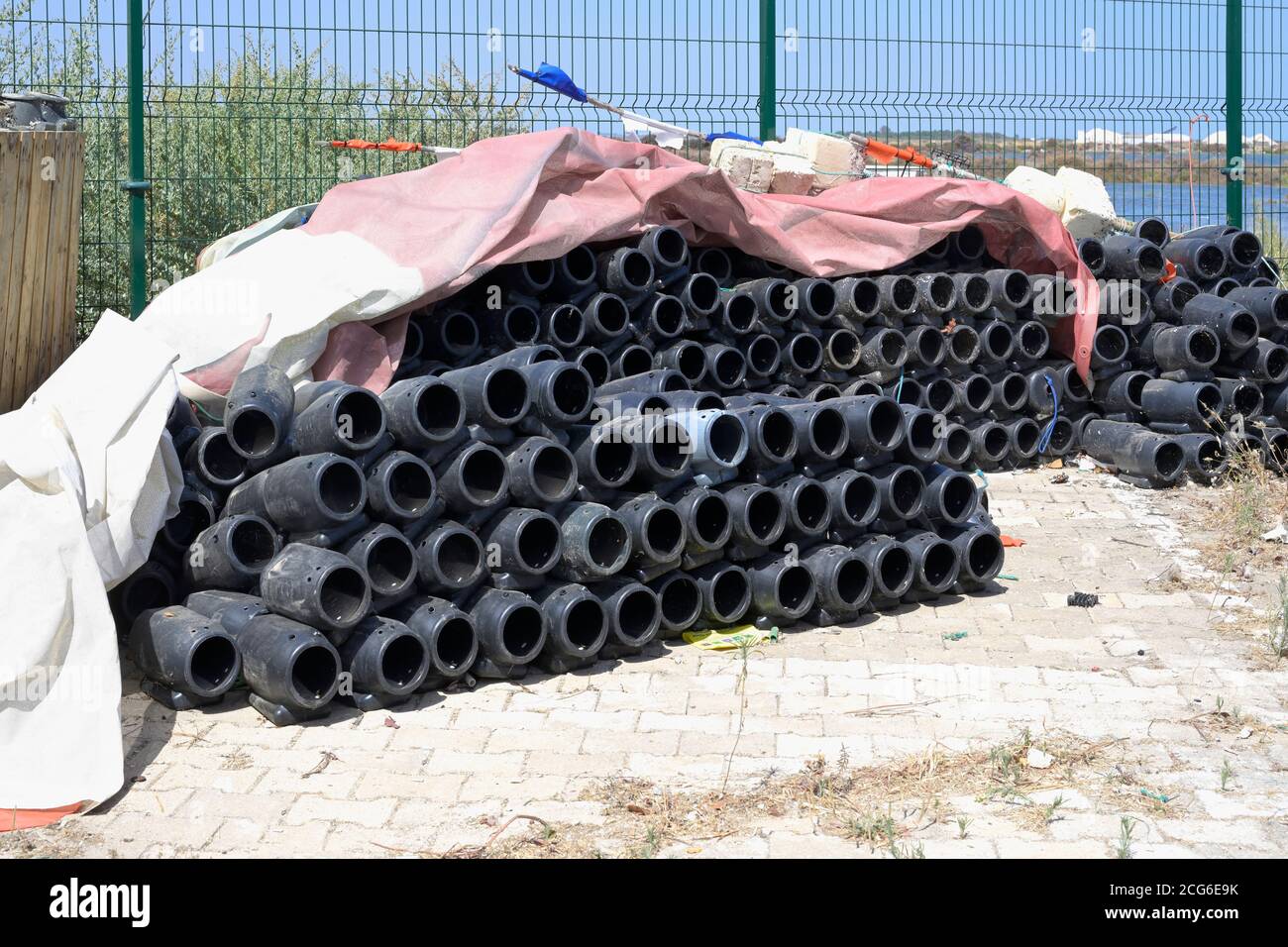 Octopus trap hi-res stock photography and images - Alamy