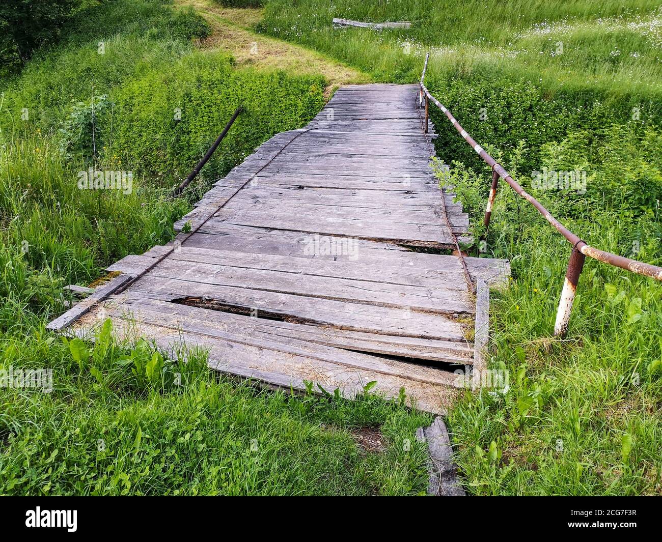 Rustic wooden railing hi-res stock photography and images - Alamy