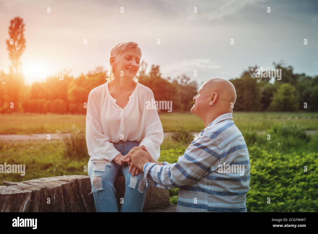 Retirement romance hi-res stock photography and images - Alamy