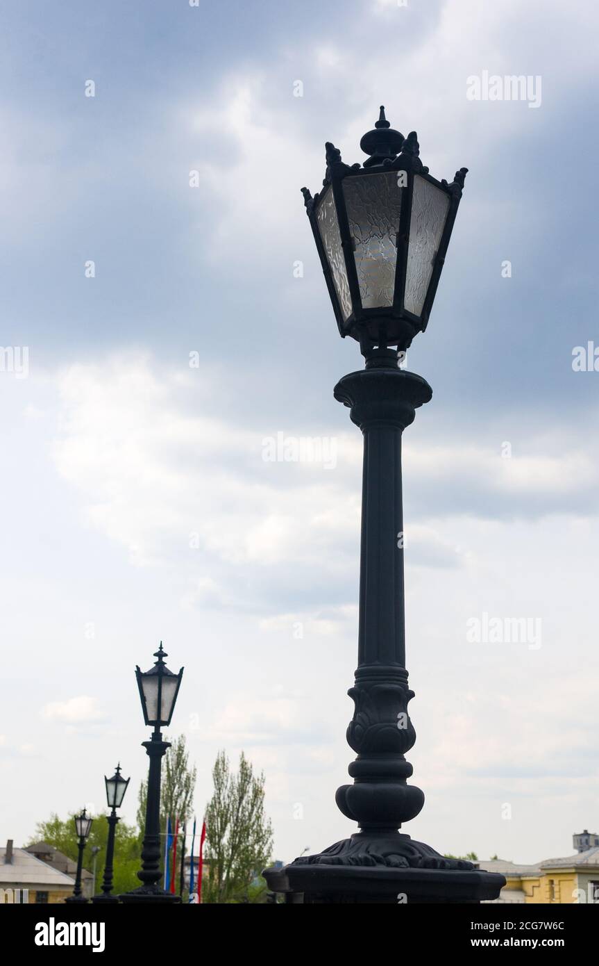 Lamppost city hi-res stock photography and images - Alamy