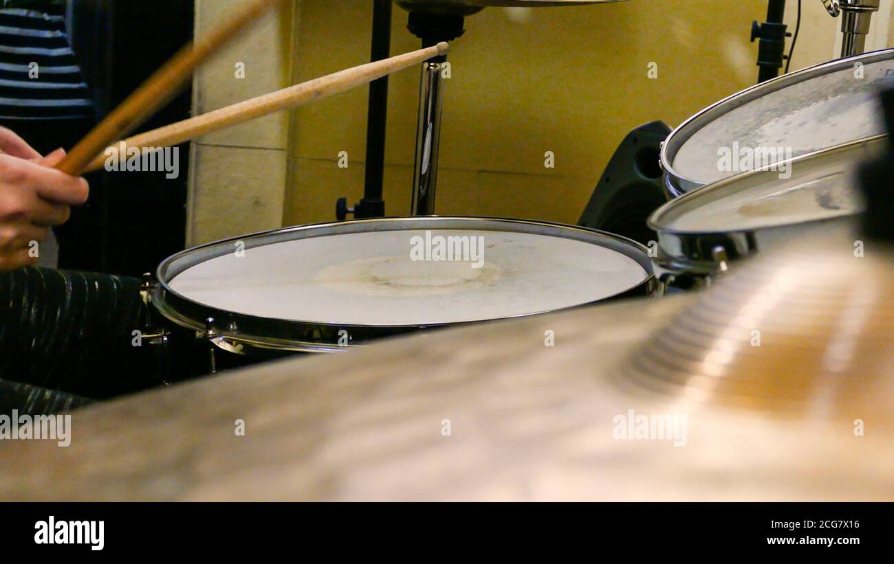 Drumkit High Resolution Stock Photography and Images - Alamy