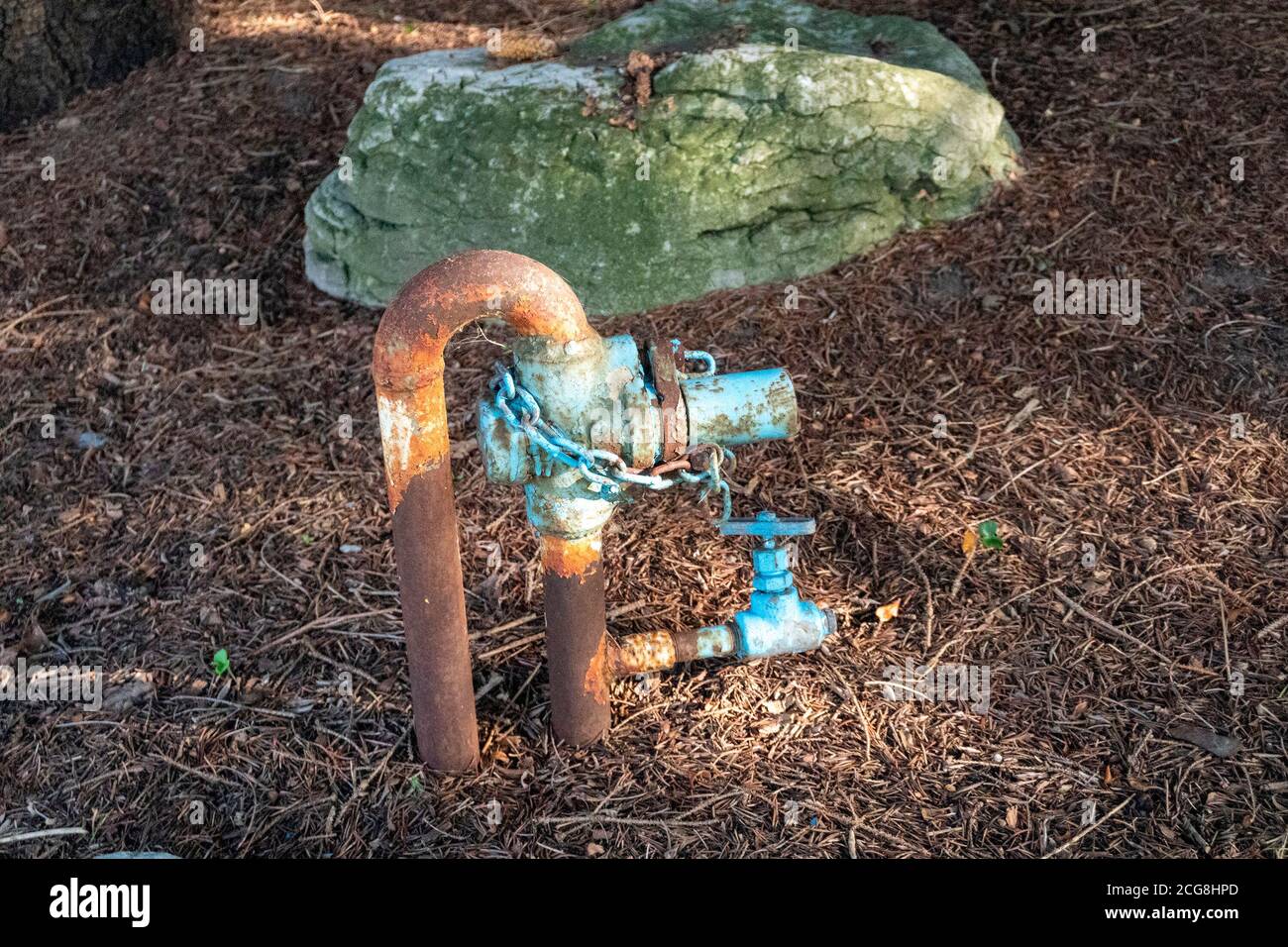 Old rusty dirty water pipeline hi-res stock photography and images - Alamy
