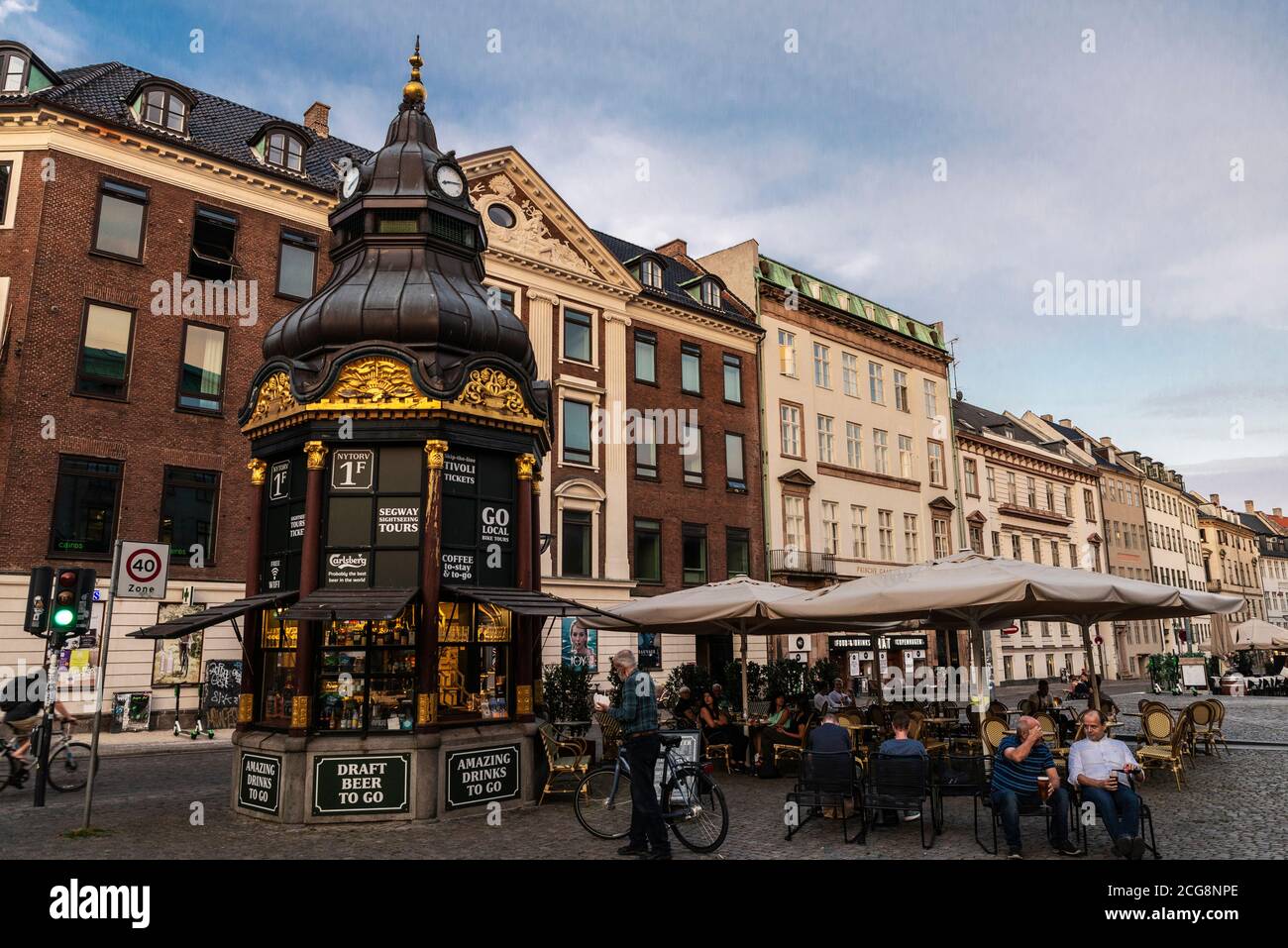 Kiosk bar hi-res stock photography and images - Alamy