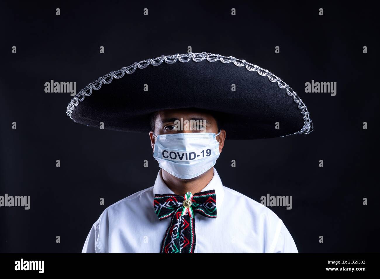 Mexican mariachi wearing face mask due to coronavirus pandemic Stock ...