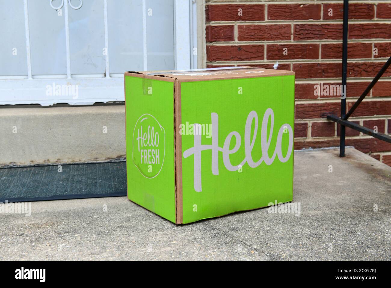 Hello fresh meal kit hi-res stock photography and images - Alamy