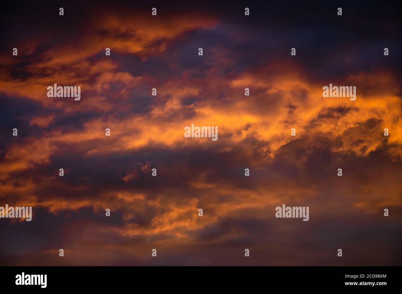 Red abstract sunray background hi-res stock photography and images - Alamy