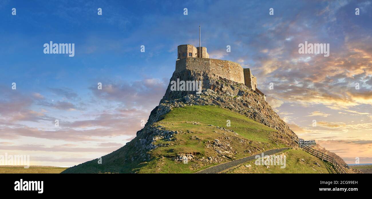 16th century castle hi-res stock photography and images - Alamy