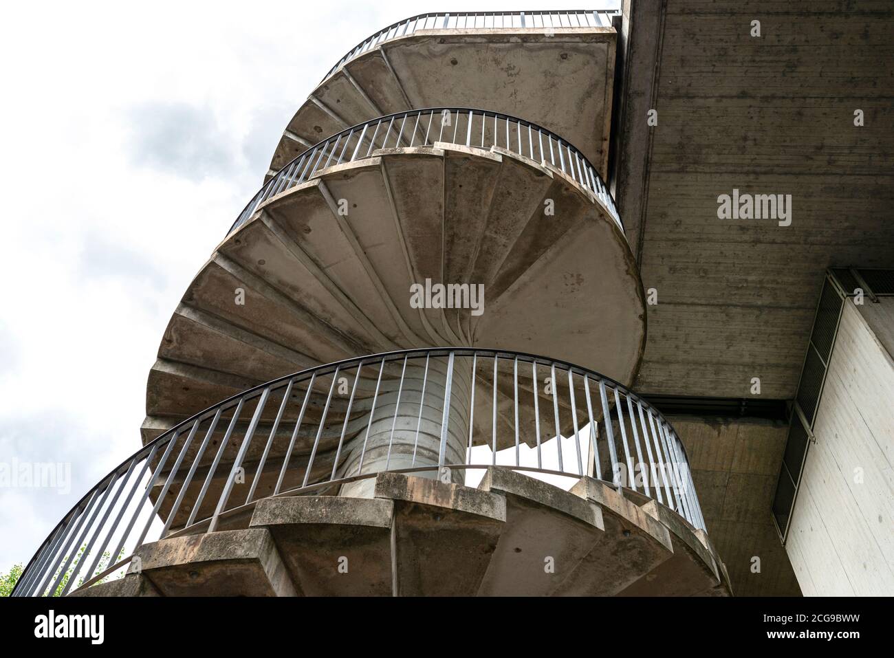 Concrete spiral staircase hi-res stock photography and images - Alamy