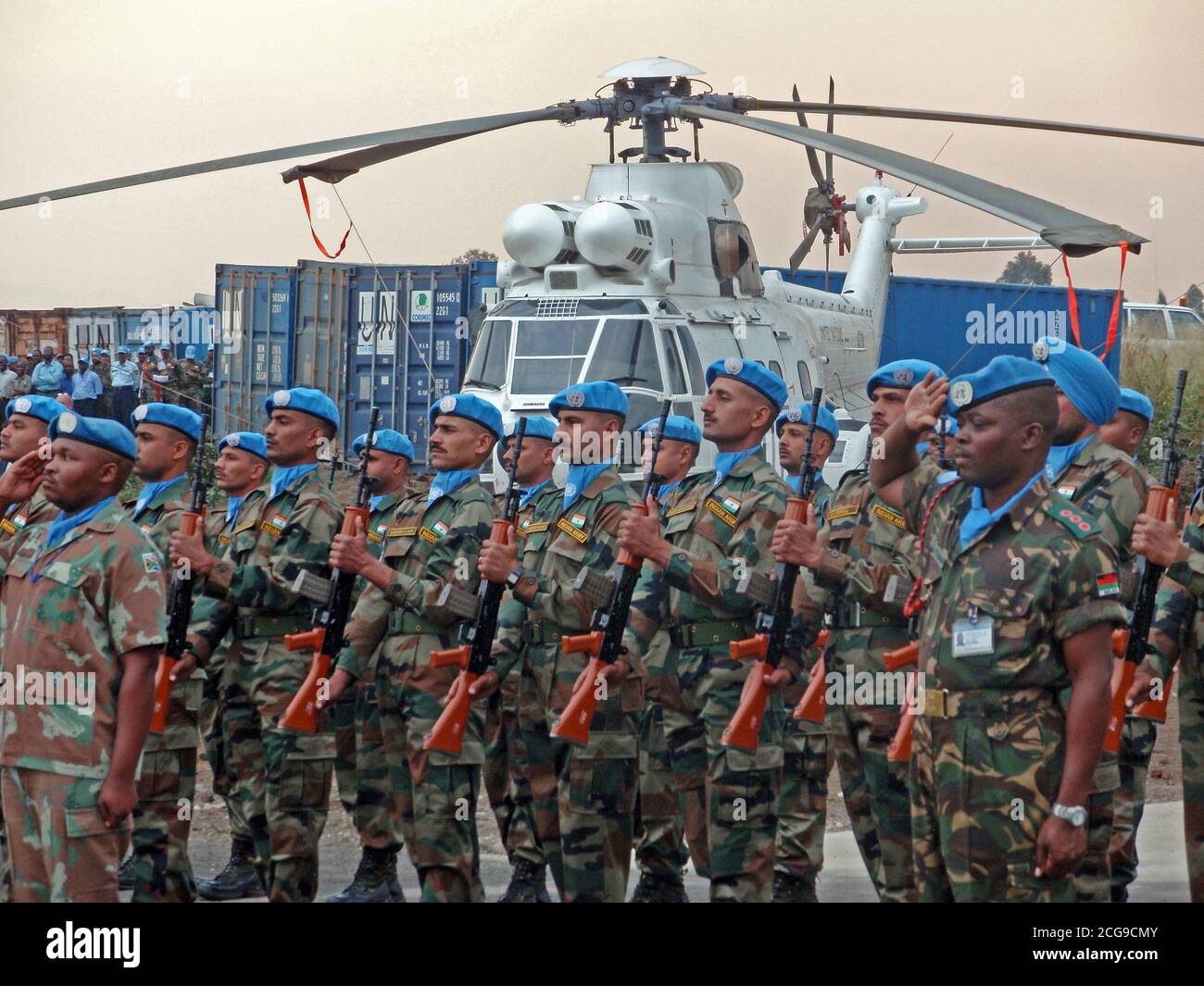 Congo republic soldiers hi-res stock photography and images - Alamy