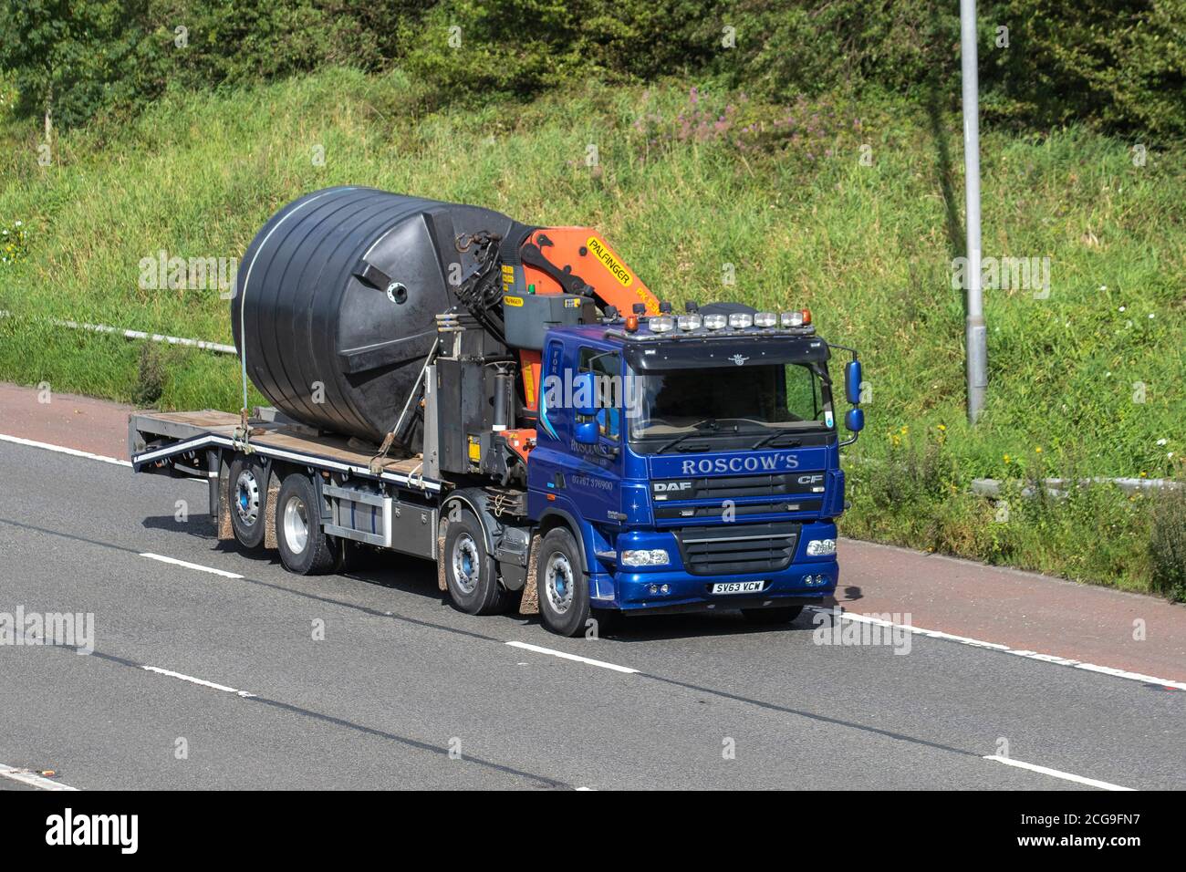 Hiab crane hi-res stock photography and images - Alamy