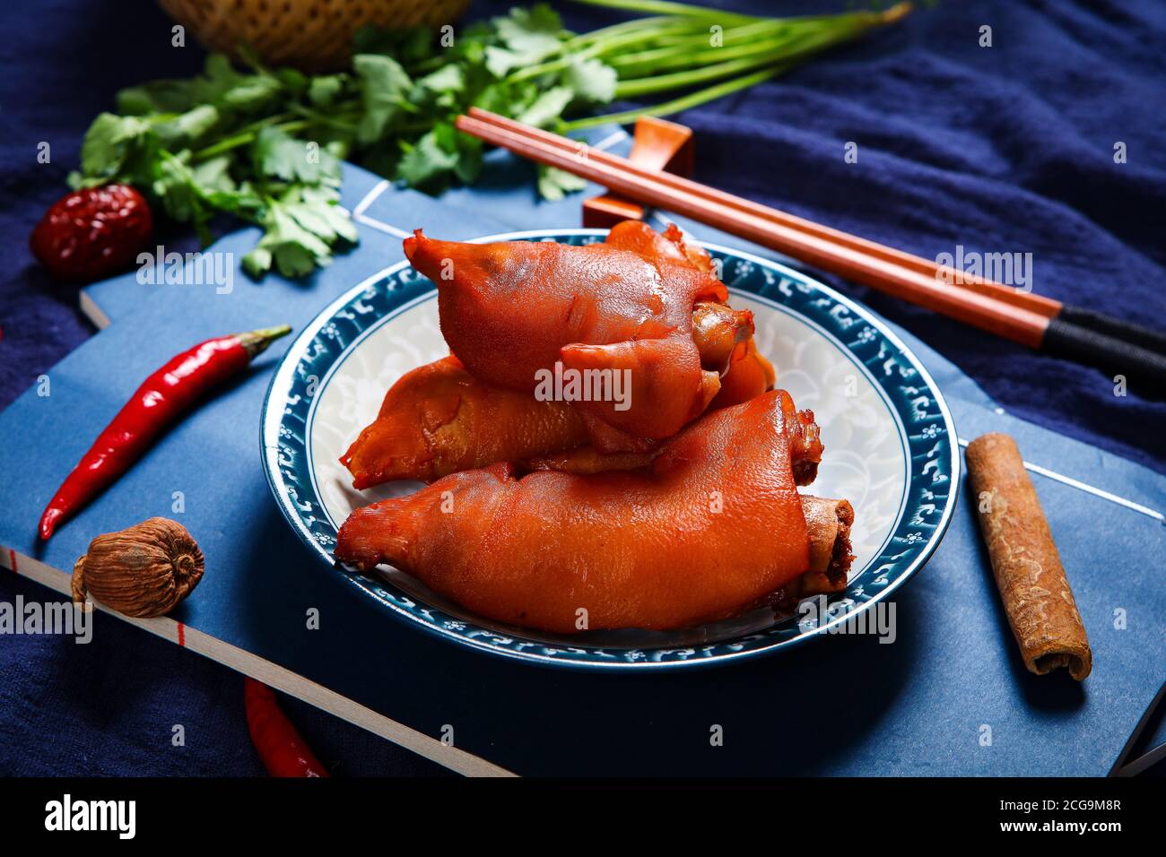 Pigs feet hi-res stock photography and images - Alamy