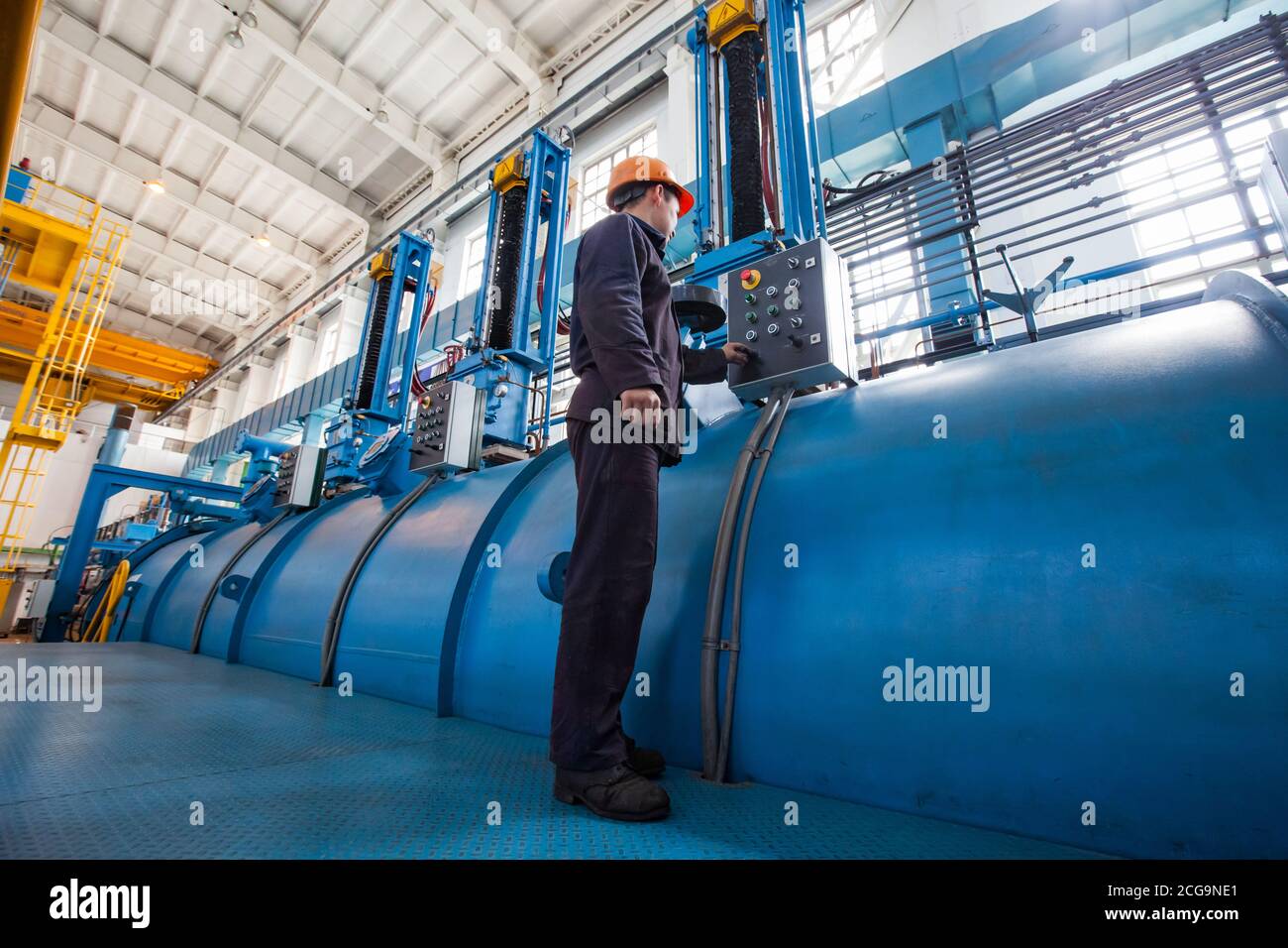 Vacuum metallurgy of titanium. Metal titanium production. Modern vacuum ...