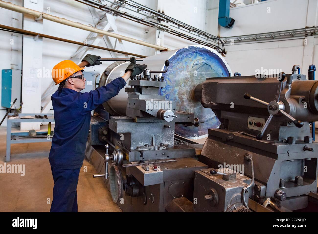 Big turning lathe hi-res stock photography and images - Alamy