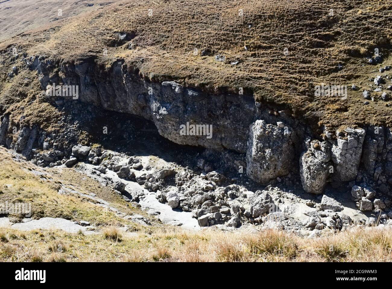 Big crack hi-res stock photography and images - Alamy