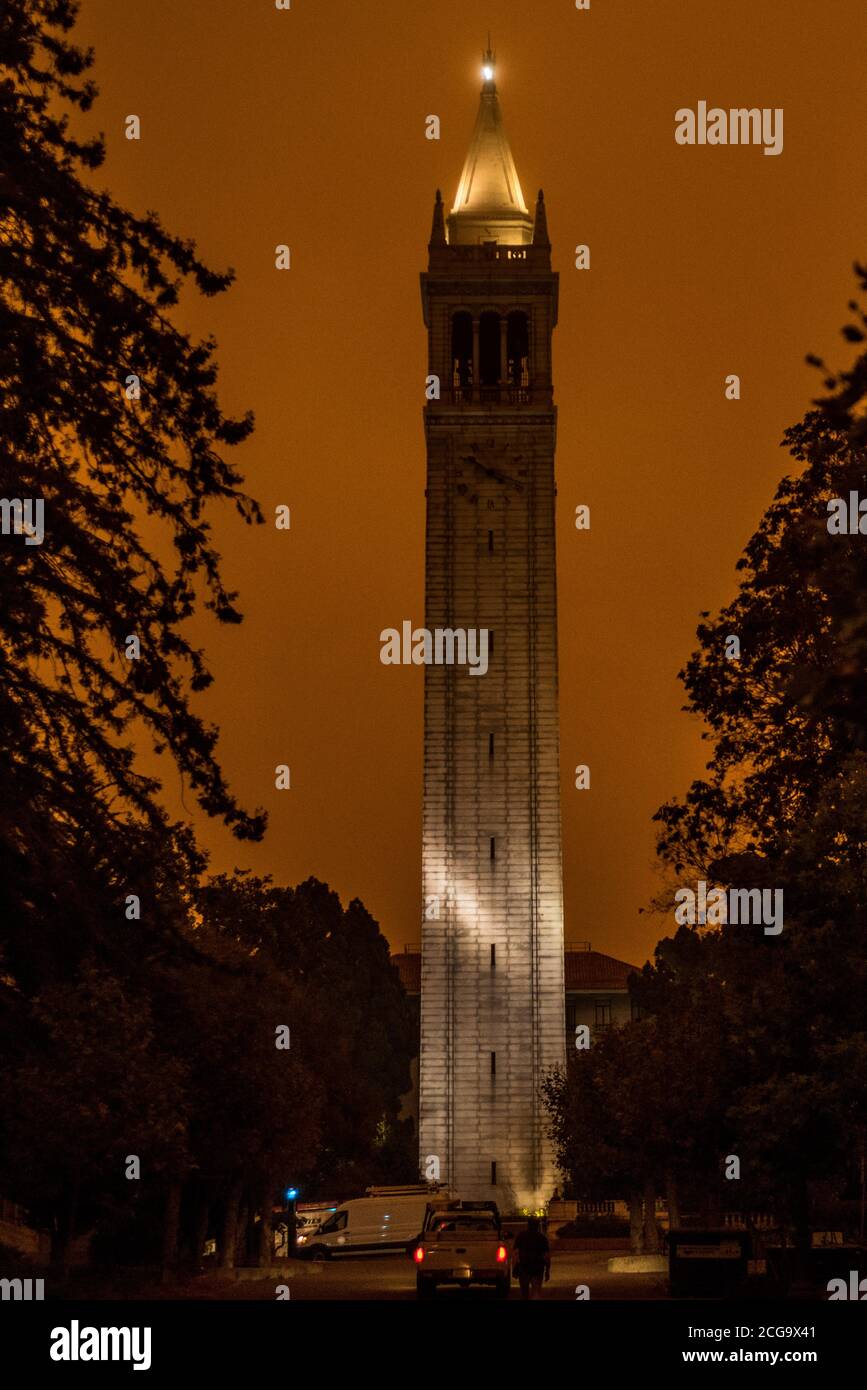 The Campanile clock tower on the campus of UC Berkeley, taken at 10 AM ...