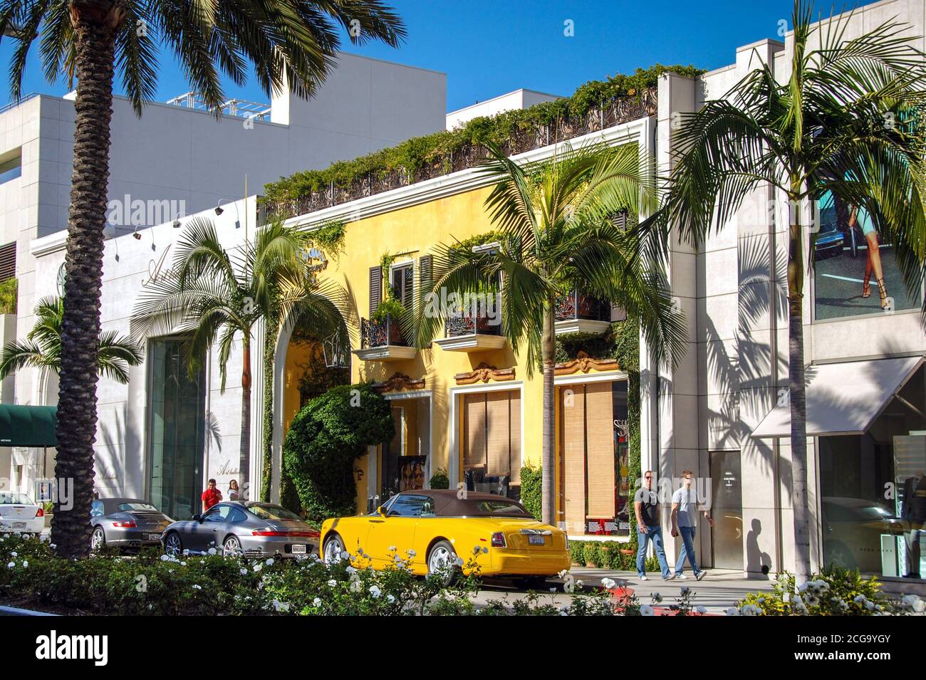 Los Angeles, California, USA - March 2009: Designer shops on Rodeo ...