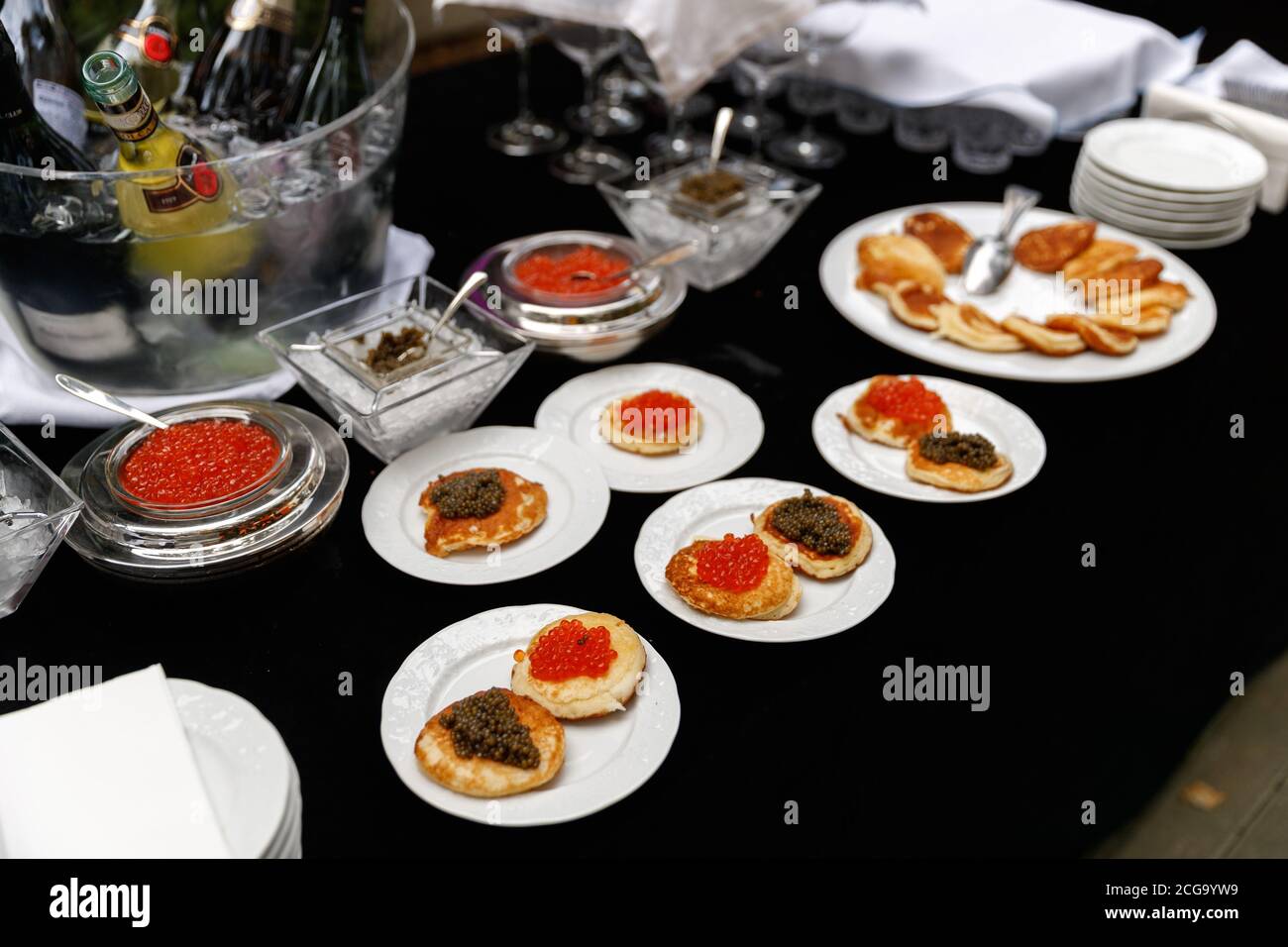 Restaurant expensive hi-res stock photography and images - Alamy