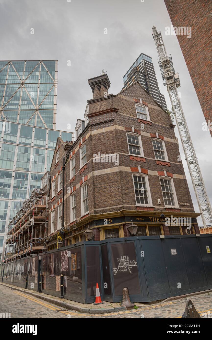 Water poet pub hi-res stock photography and images - Alamy