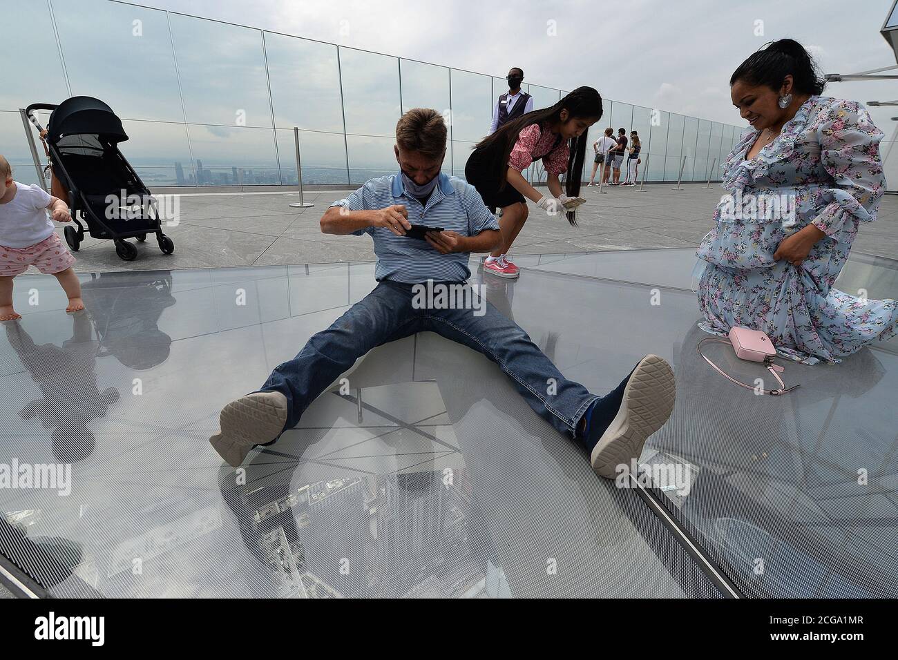 Glassfloor hi-res stock photography and images - Alamy