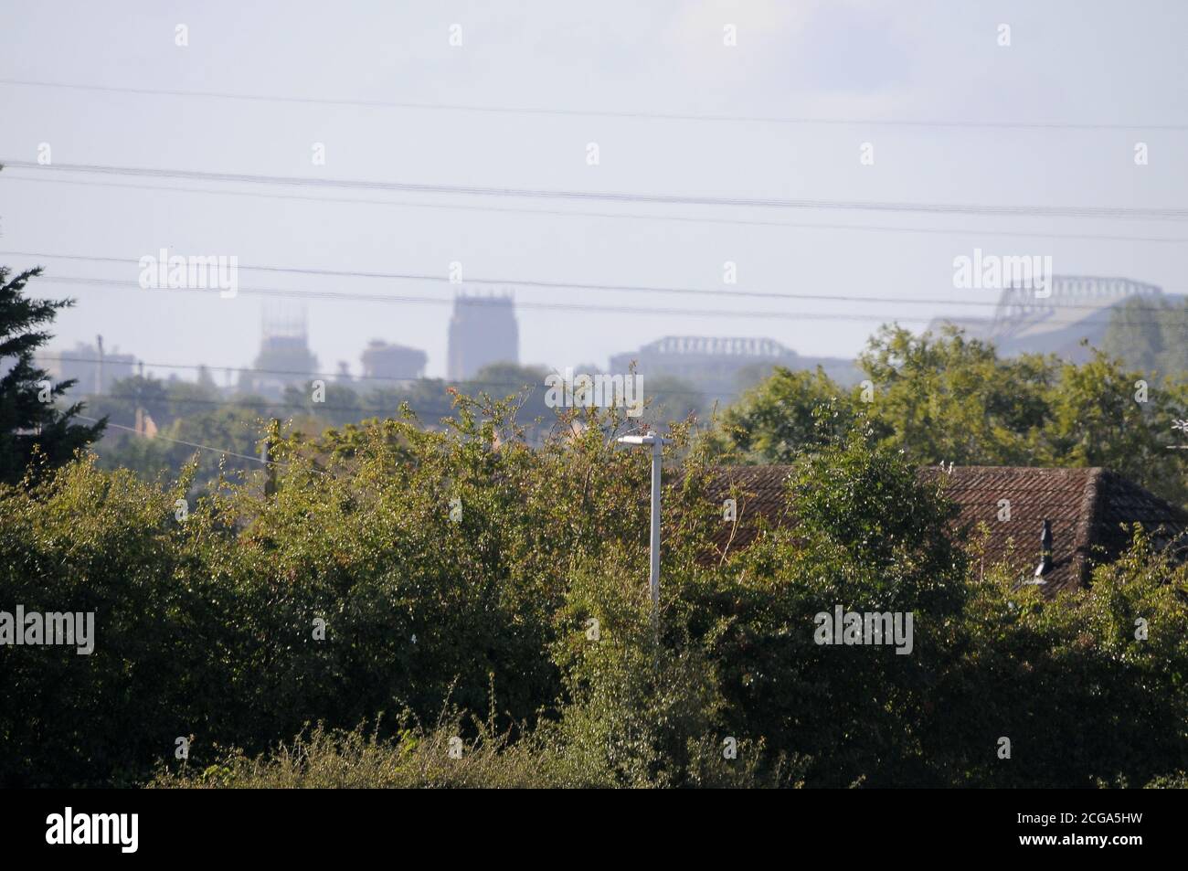 Sunny September morning on the Leeds/Liverpool canal in Maghull, Sefton ...
