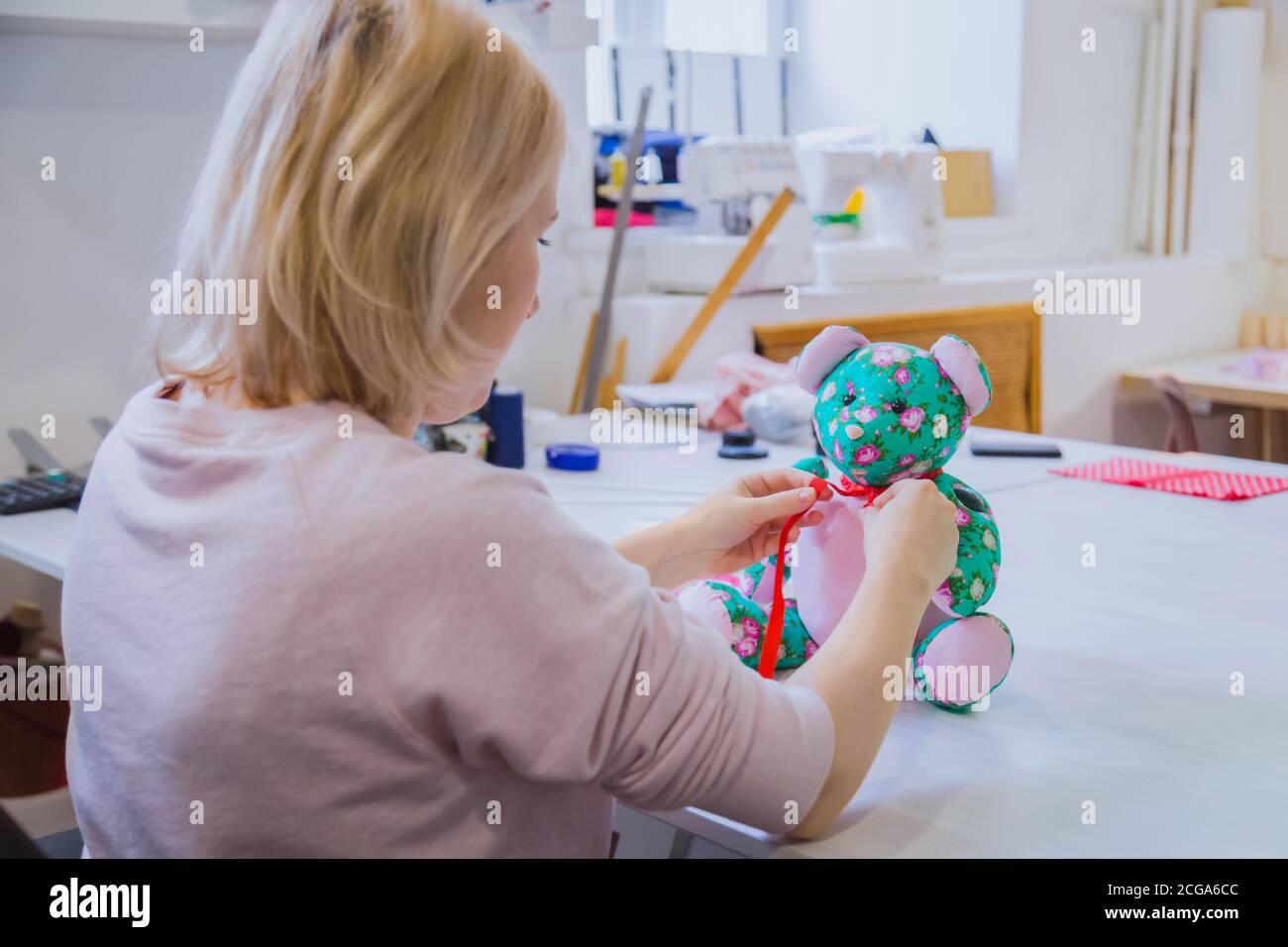 Toy maker hi-res stock photography and images - Alamy