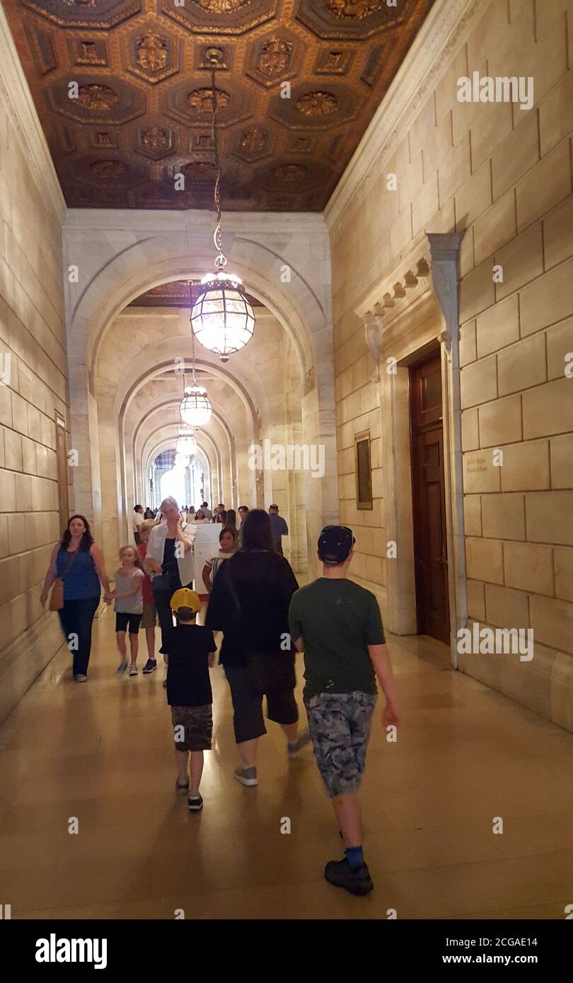 New york public library ceiling hi-res stock photography and images - Alamy