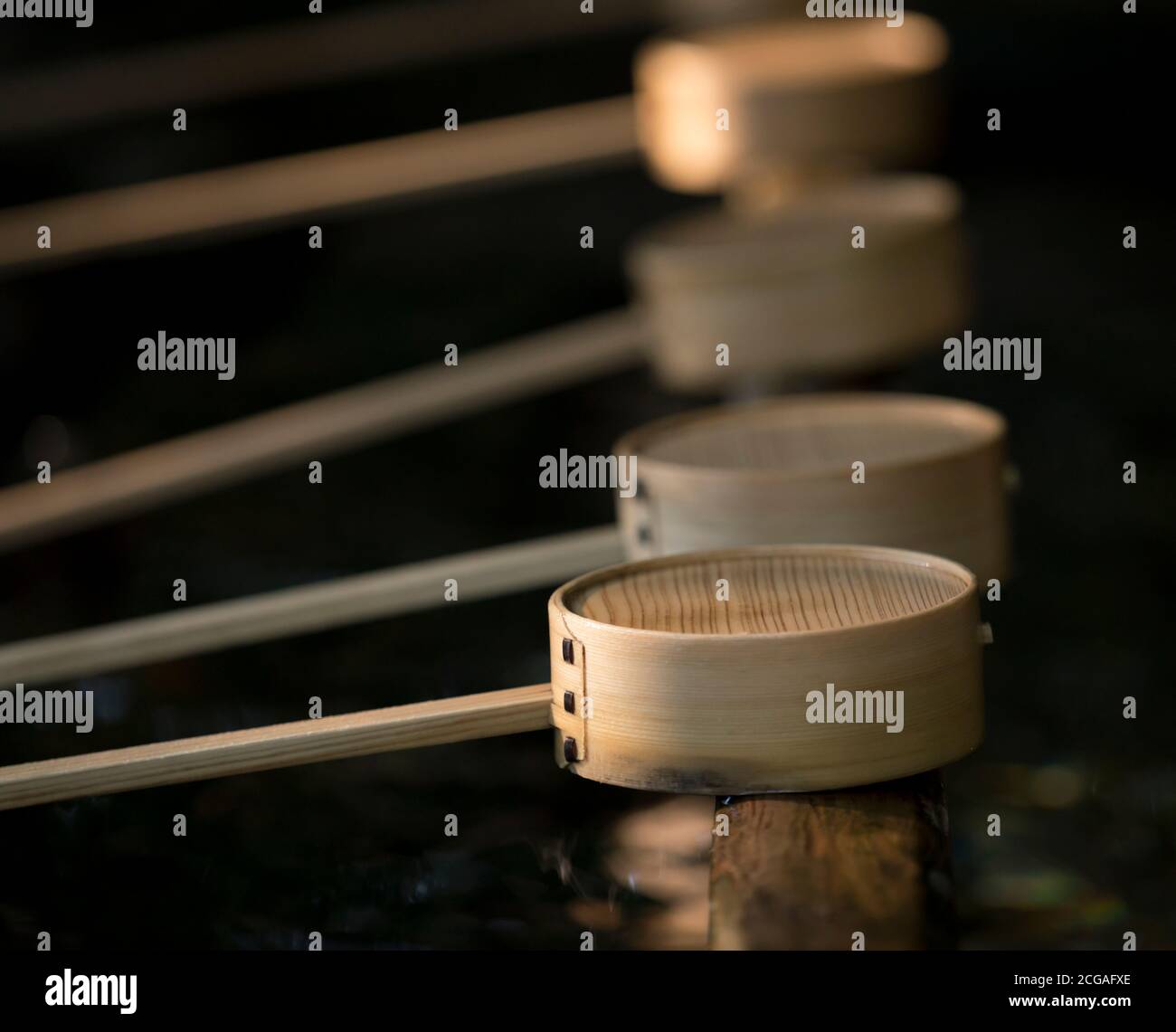 Water dipper japanese shrine hi-res stock photography and images - Alamy