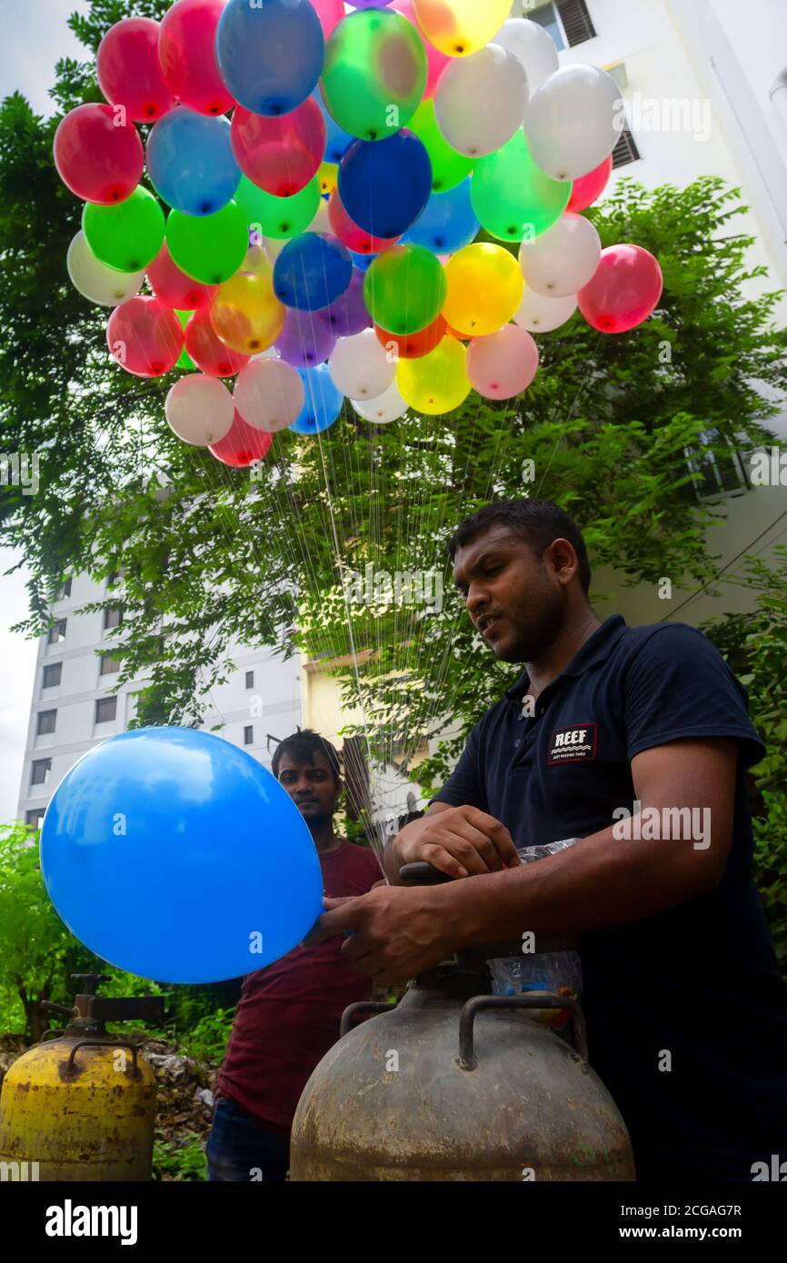 Balloon stuck tree hi-res stock photography and images - Alamy