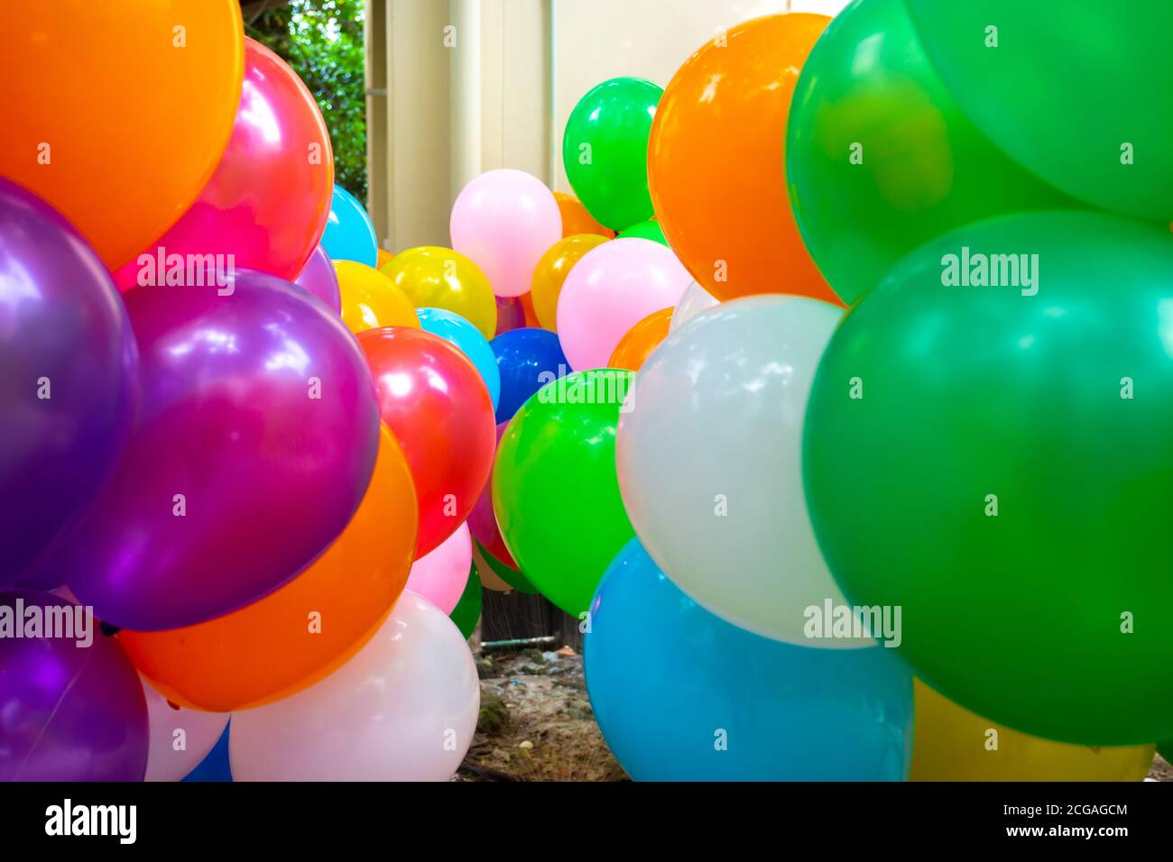 Helium gas cylinder balloons hi-res stock photography and images - Alamy