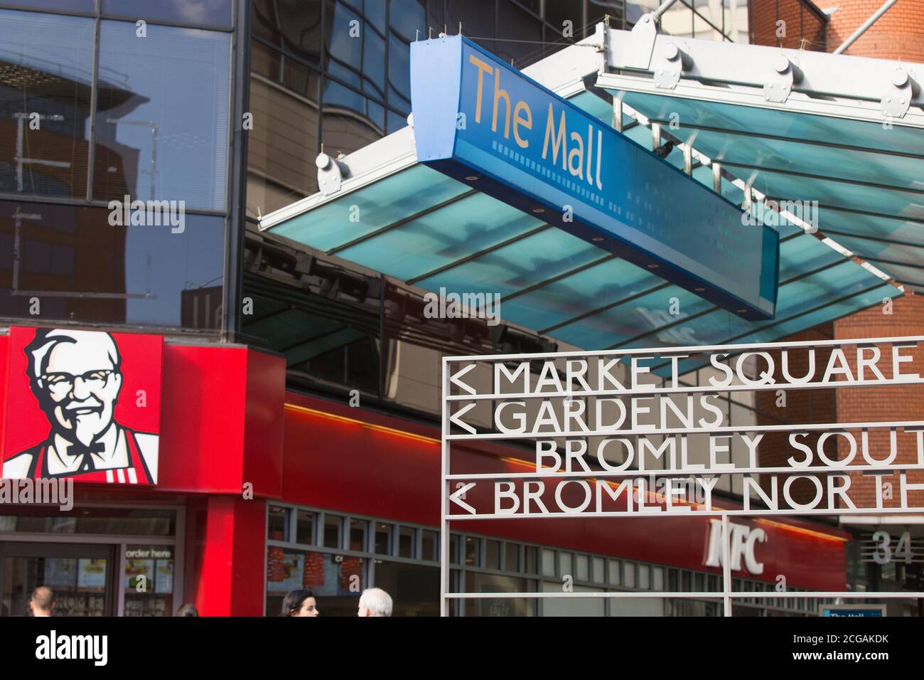 The Mall shopping centre, Bromley High street Stock Photo - Alamy