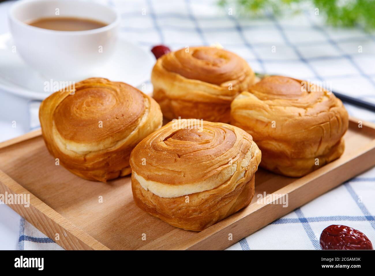Hand bread delicious afternoon tea Stock Photo - Alamy