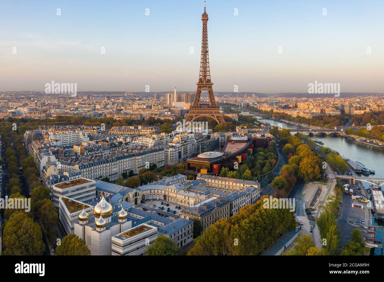 Aerial Paris Eiffel Tower and Seventh Arrondissement Stock Photo - Alamy