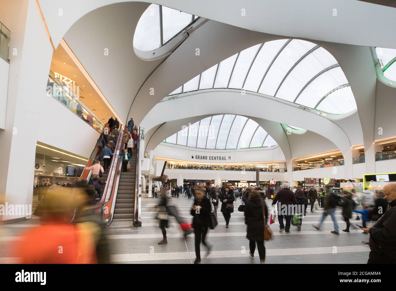 Airport birmingham terminal hi-res stock photography and images - Alamy