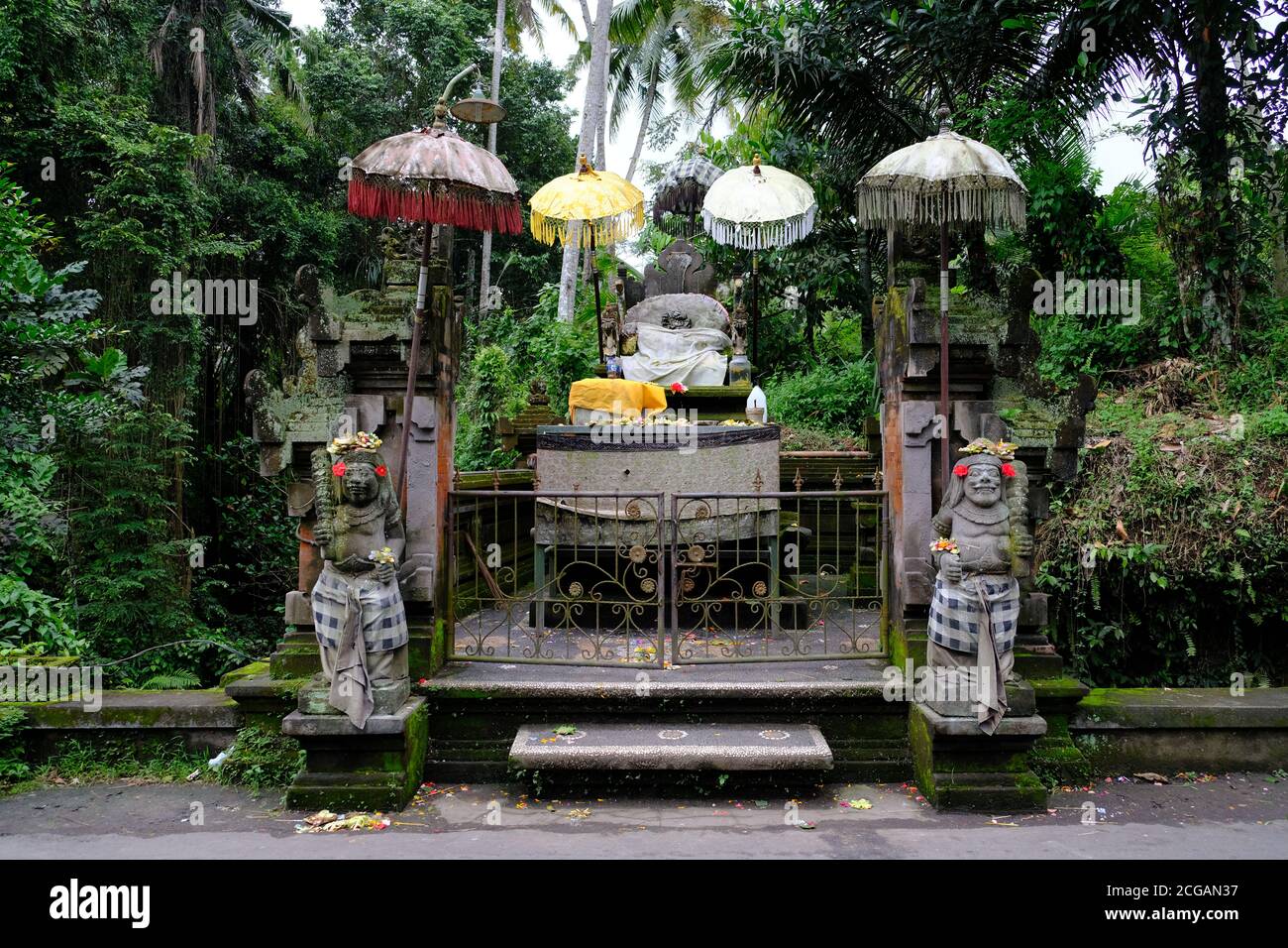 Bali Ubud Indonesia - Hindu temple Pura Samuan Tiga Stock Photo - Alamy